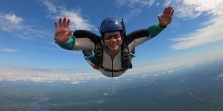 What Is Static Line Skydiving? Your Guide to Static Line Jumps ...